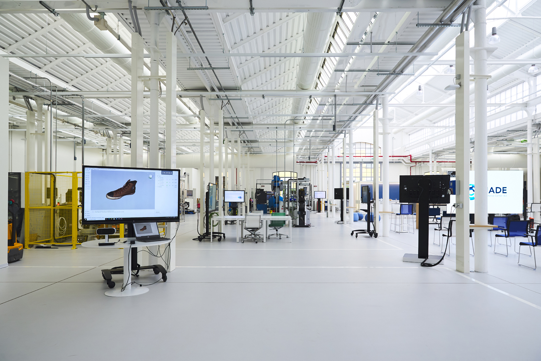 Monitor LG per il MADE Competence Center - Top Trade