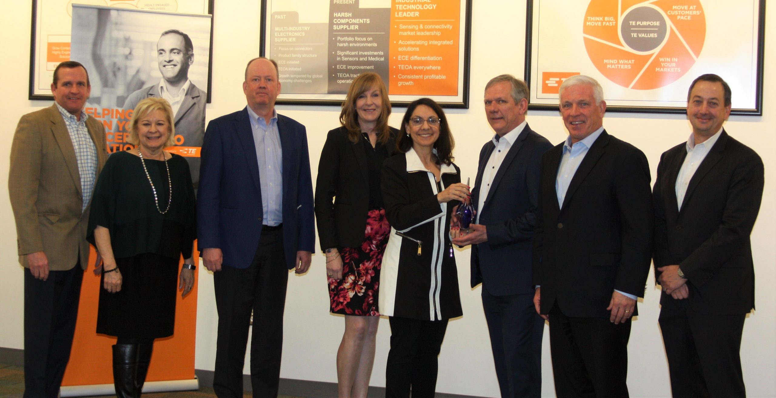 Avnet Abacus è ‘Distributor of the Year’ per TE Connectivity - Top Trade