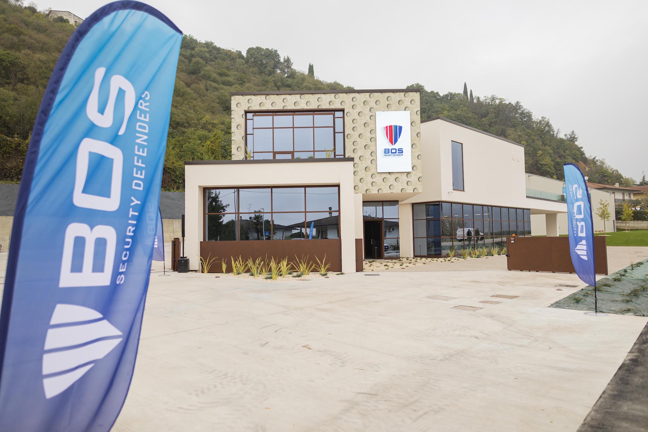 BOS inaugura la nuova sede col Summit italiano per la sicurezza - Top Trade